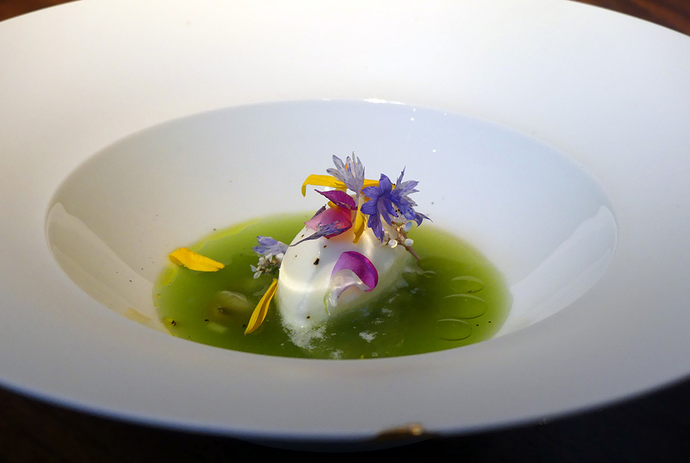 Großer Dreiakter im 100/200 Kitchen - KULINARIKER